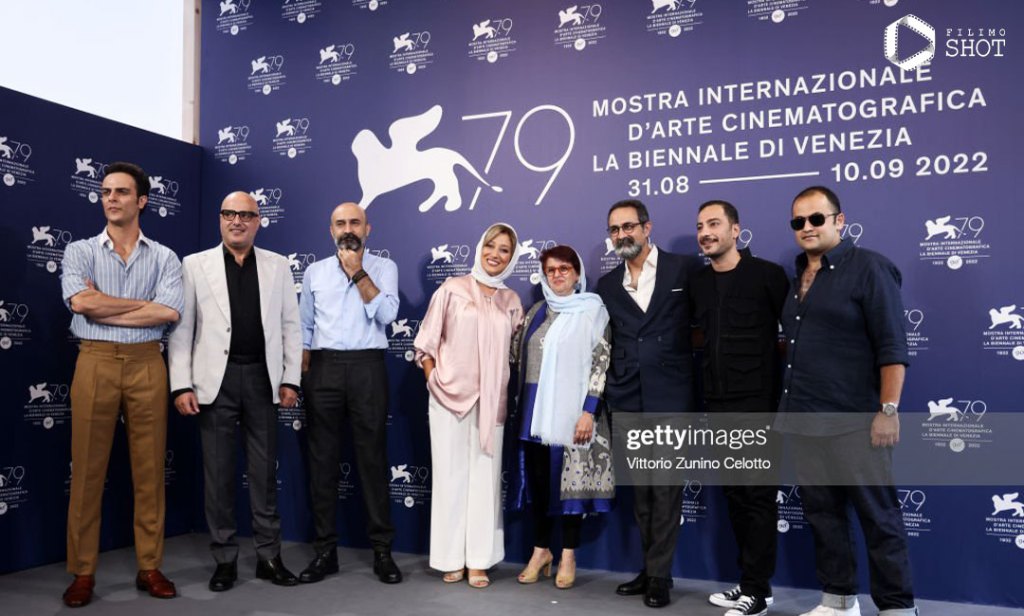 معرفی کامل فیلم شب داخلی دیوار + حاشیه های ونیز 2022 | فیلیموشات